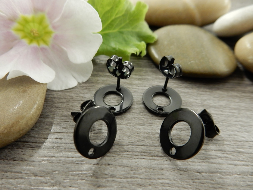 Korvakorutappi rengas+lukko, 10x10mm, musta/rst, 1pari – Korunosia.fi