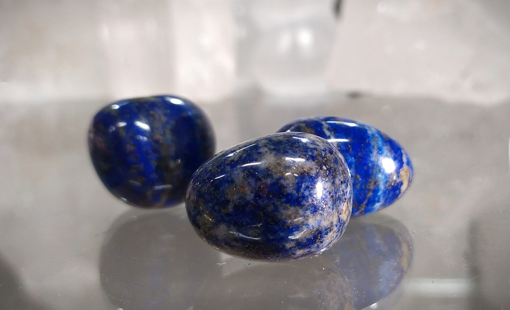 Rumpuhiottu lapis latsuli, koko noin 20-30 mm – Verkkokauppa