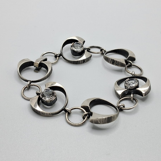 VIGEA - Vintage Korut ja Vanhat Korut.