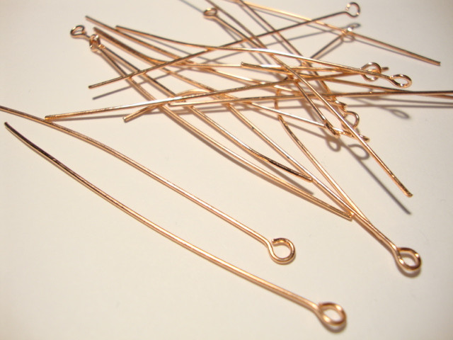 Korupiikki ruusukulta 60 x 0,7 mm lenkki päässä (20 kpl/pss) - Helmikauppa Blingi