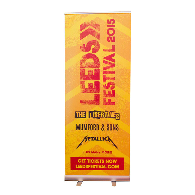 Side stage banderolli – Uno Mas Collection