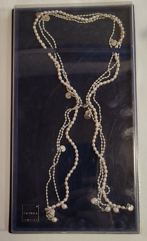 Kalevala Koru | Kirsti Doukas | monikerroksinen Vanamo kääty ...