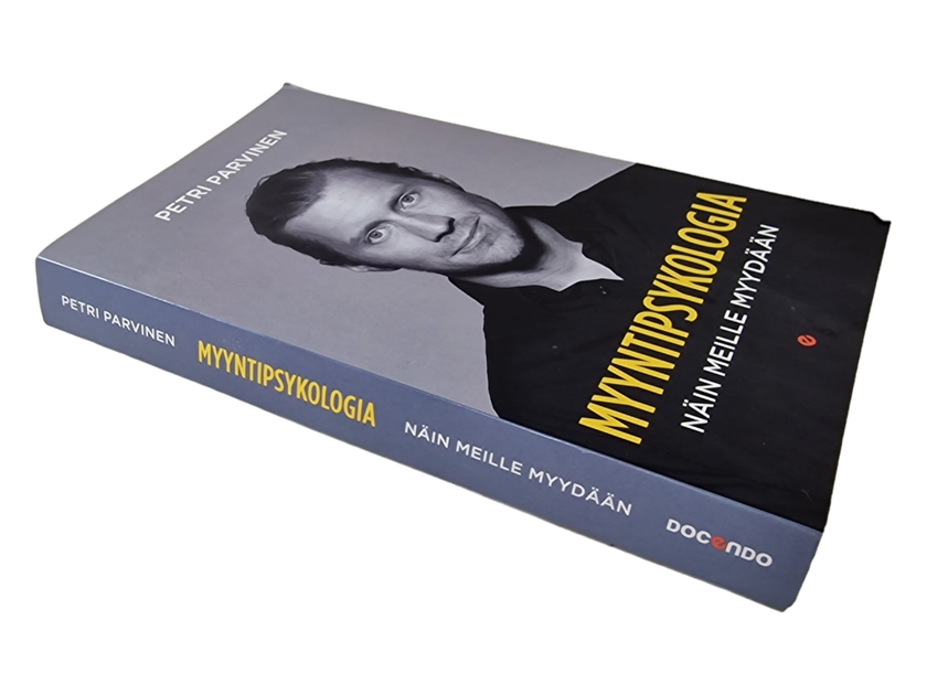 Kirja (Myyntipsykologia : Näin Meille Myydään - Petri Parviainen ...