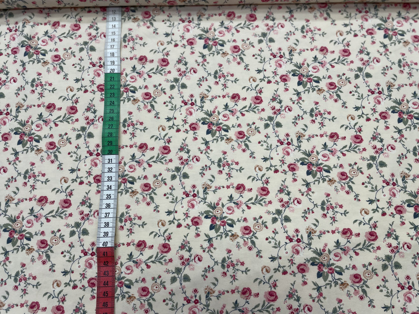 Ruusutarha trikoo – Ompelijantaivas